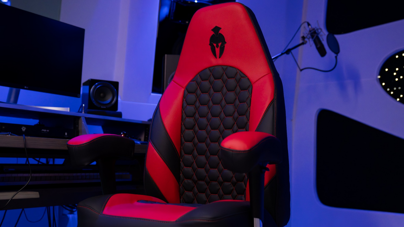 Kratos Gaming Throne V2 - Luxury and Premium Gaming Chair for Gamers ...